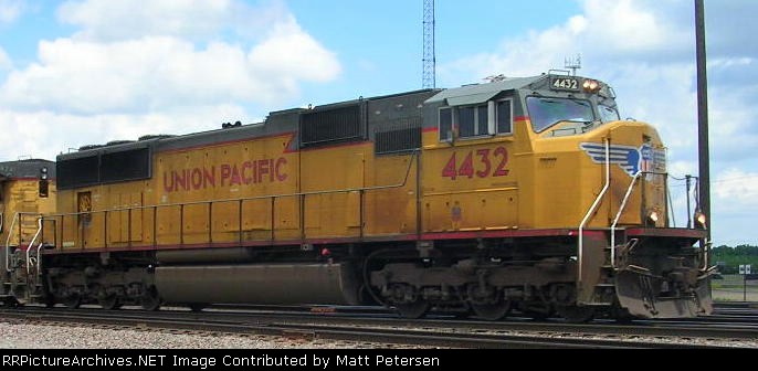 UP 4432
